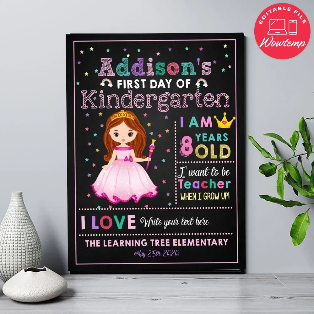 Princess First Day of Kindergarten Chalkboard Sign Printable | Wowtemp
